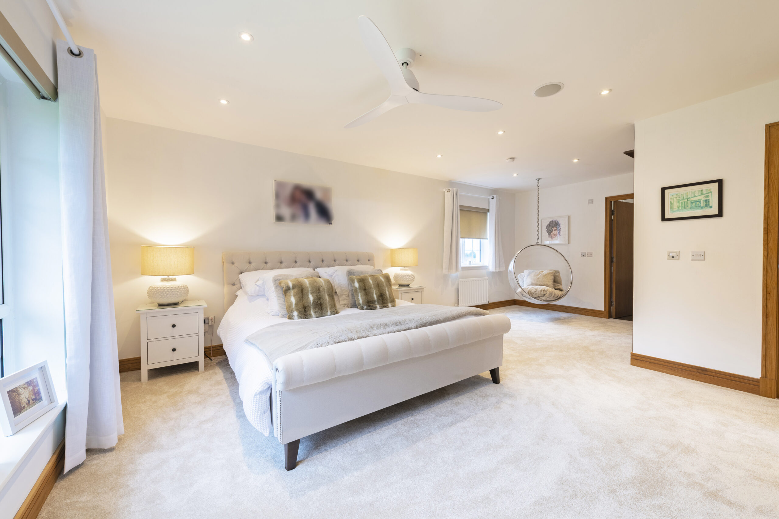 1 Baron Court, Thorntonhall – Corum Property
