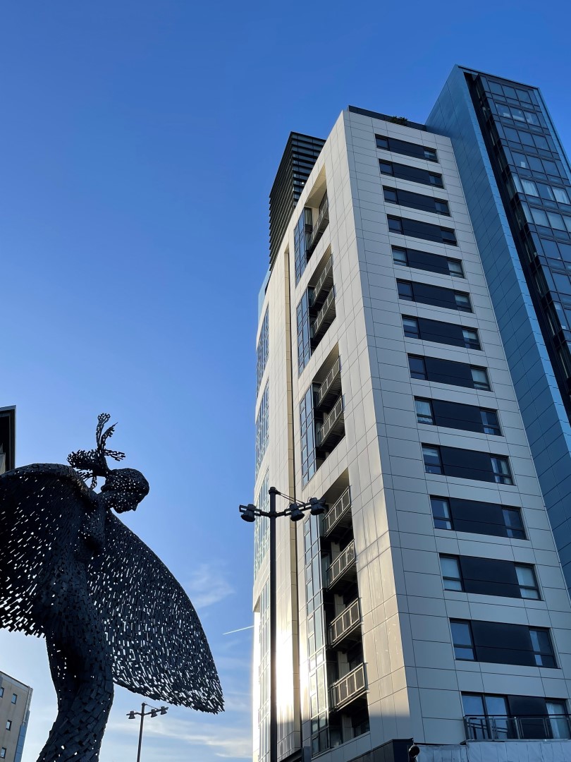 The Penthouse 1 Meadowside Quay Square, Glasgow Harbour, G11 6BS ...