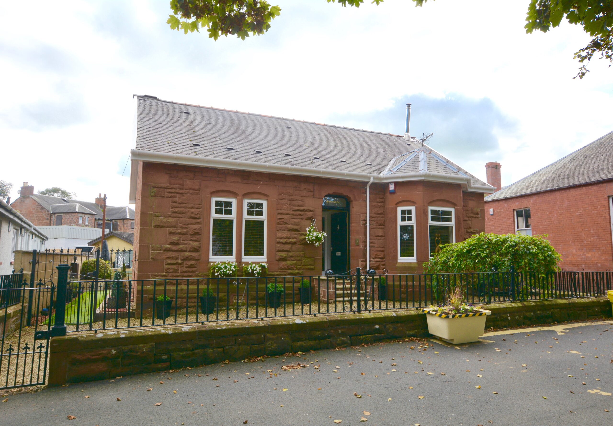 1 Institute Avenue, Catrine, KA5 6RT – Corum Property