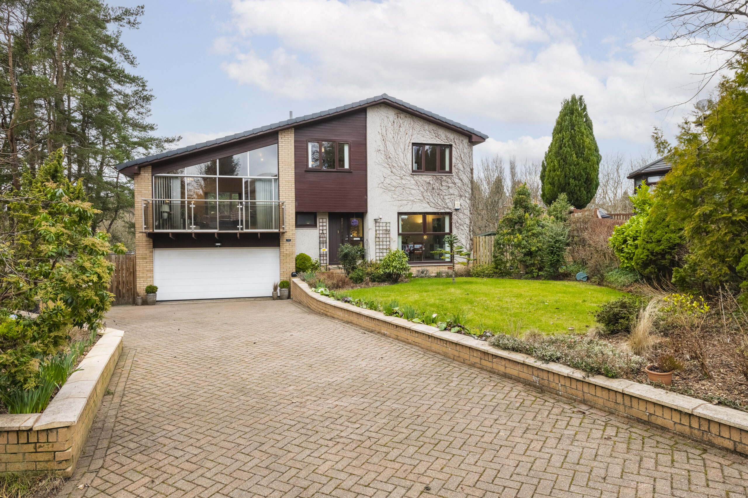 10 Ellergreen Road, Bearsden, G61 2RJ – Corum Property