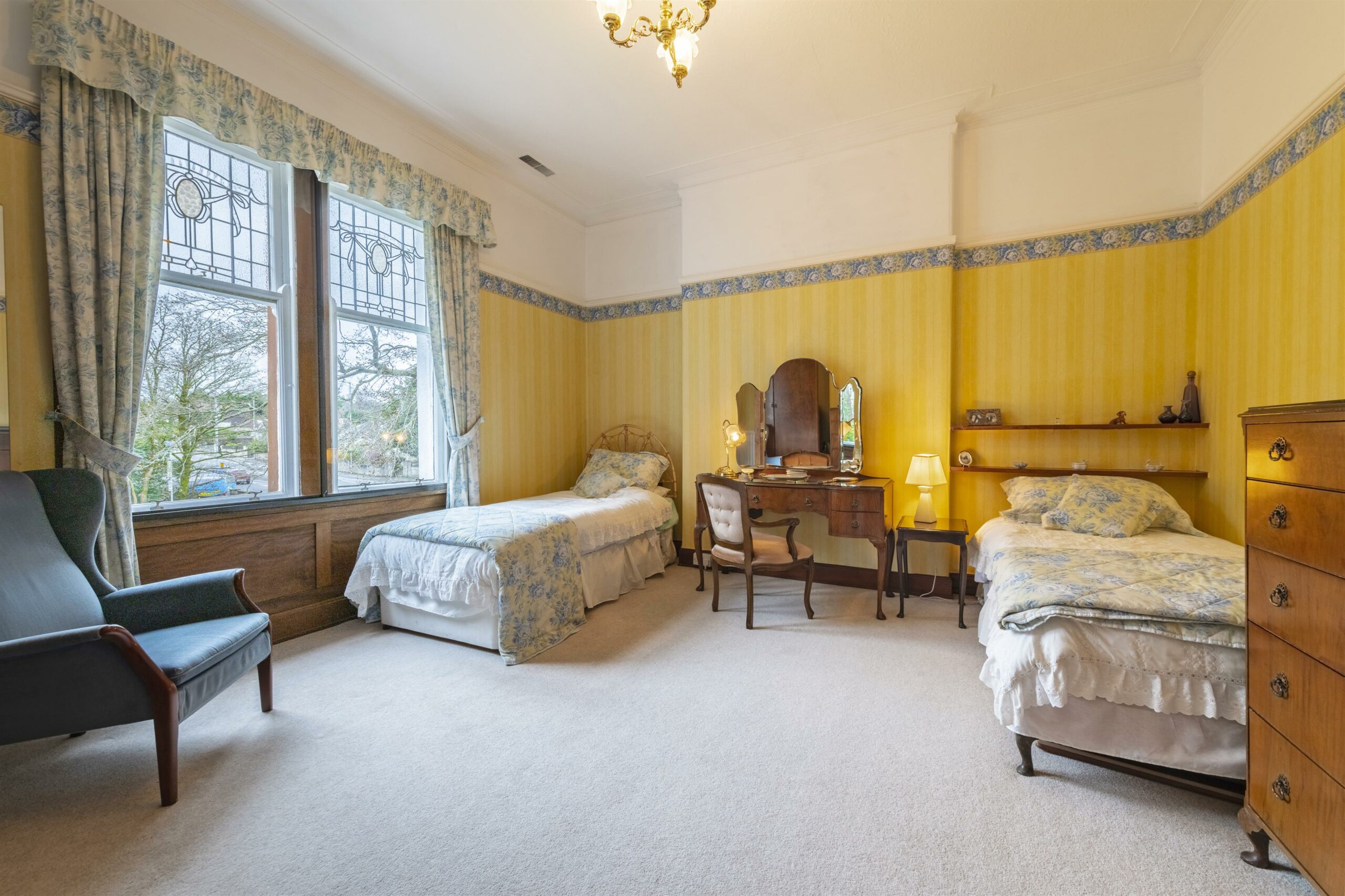 Lincludin, 1 The Grove, Giffnock – Corum Property