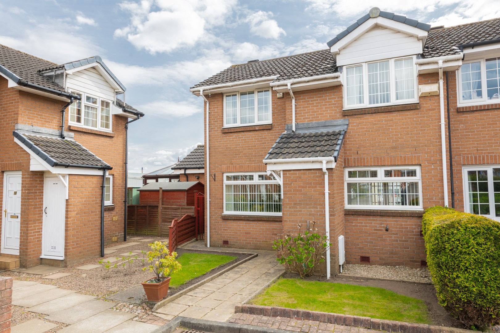 18 Monkscroft Court, Broomhill, G11 7HR – Corum Property