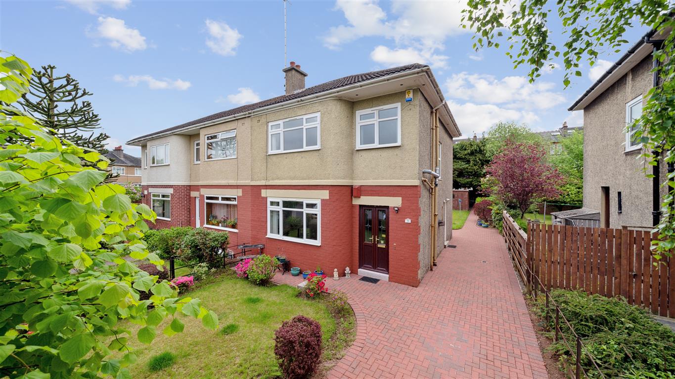 9 Windlaw Gardens, Netherlee – Corum Property