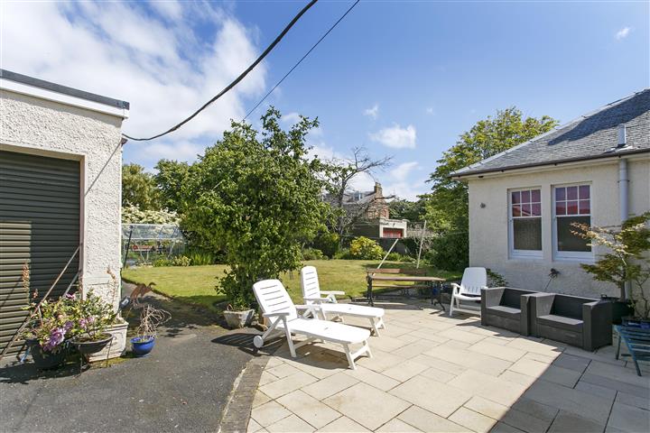 6 Fairfield Road, Ayr, KA7 2AR – Corum Property