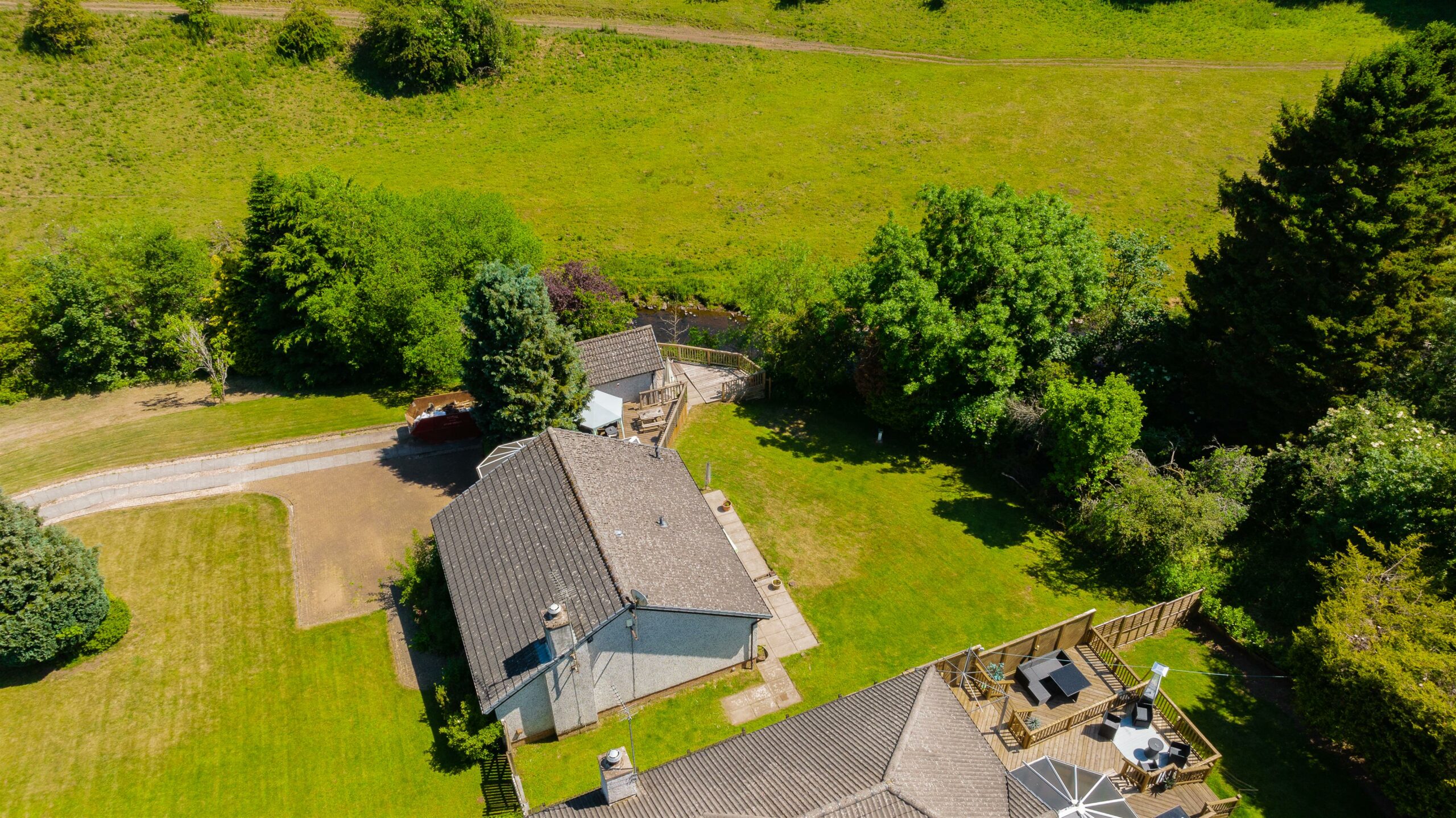 10 Windhill Park, Waterfoot – Corum Property