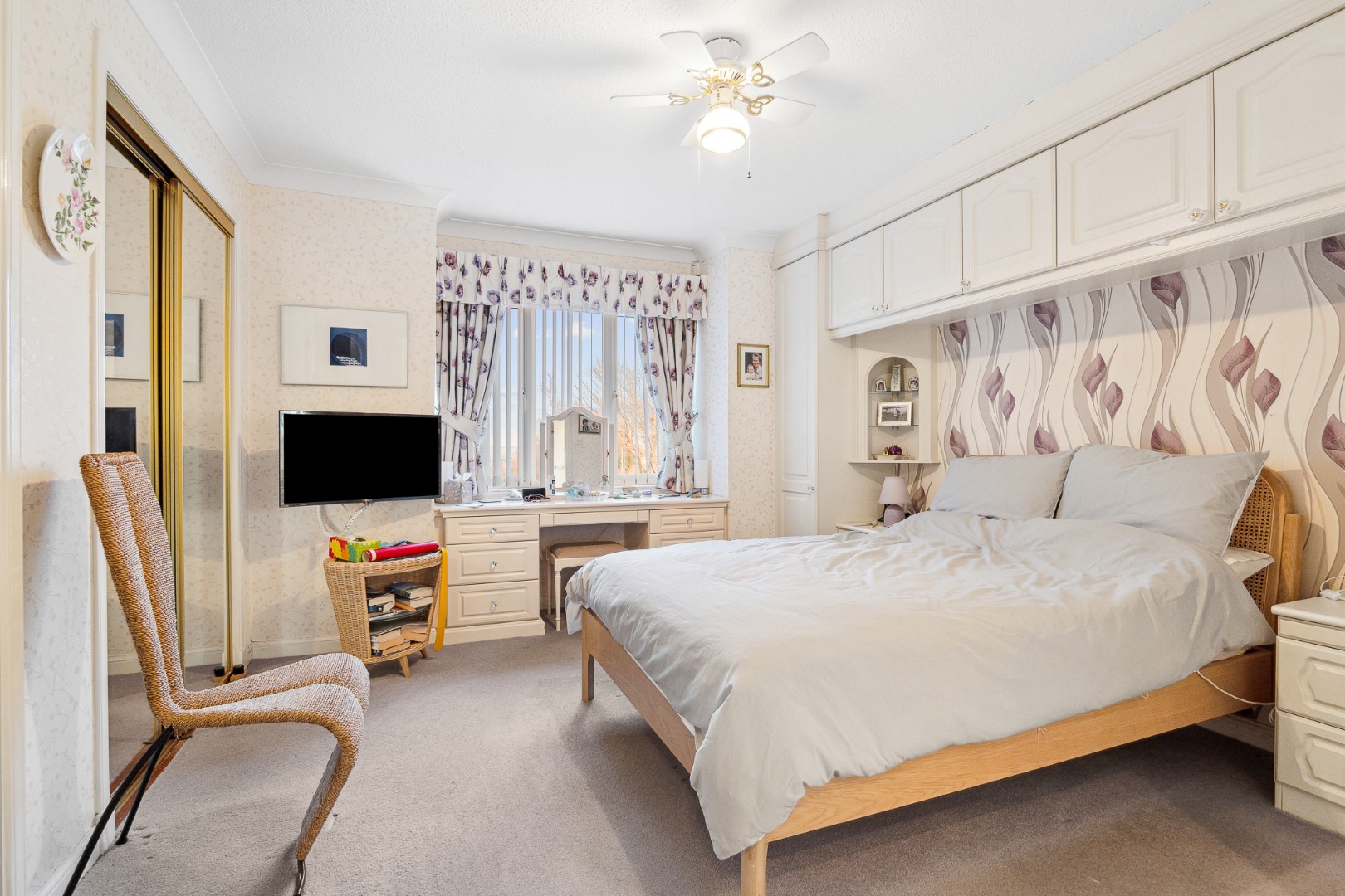 1 Muirhouse Park, Bearsden, G61 4PZ – Corum Property
