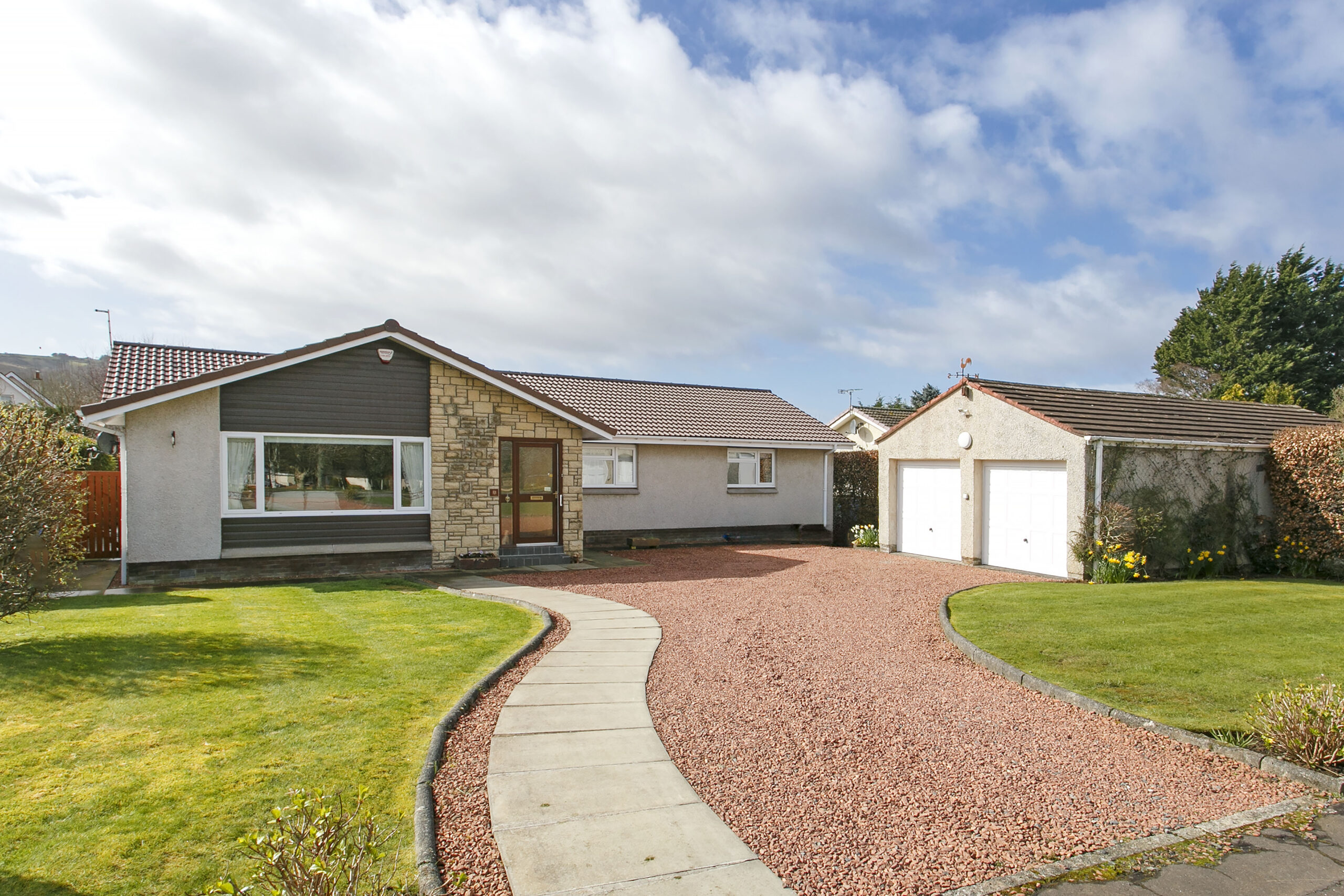 11 Glenalla Crescent, Doonfoot, KA7 4DA – Corum Property