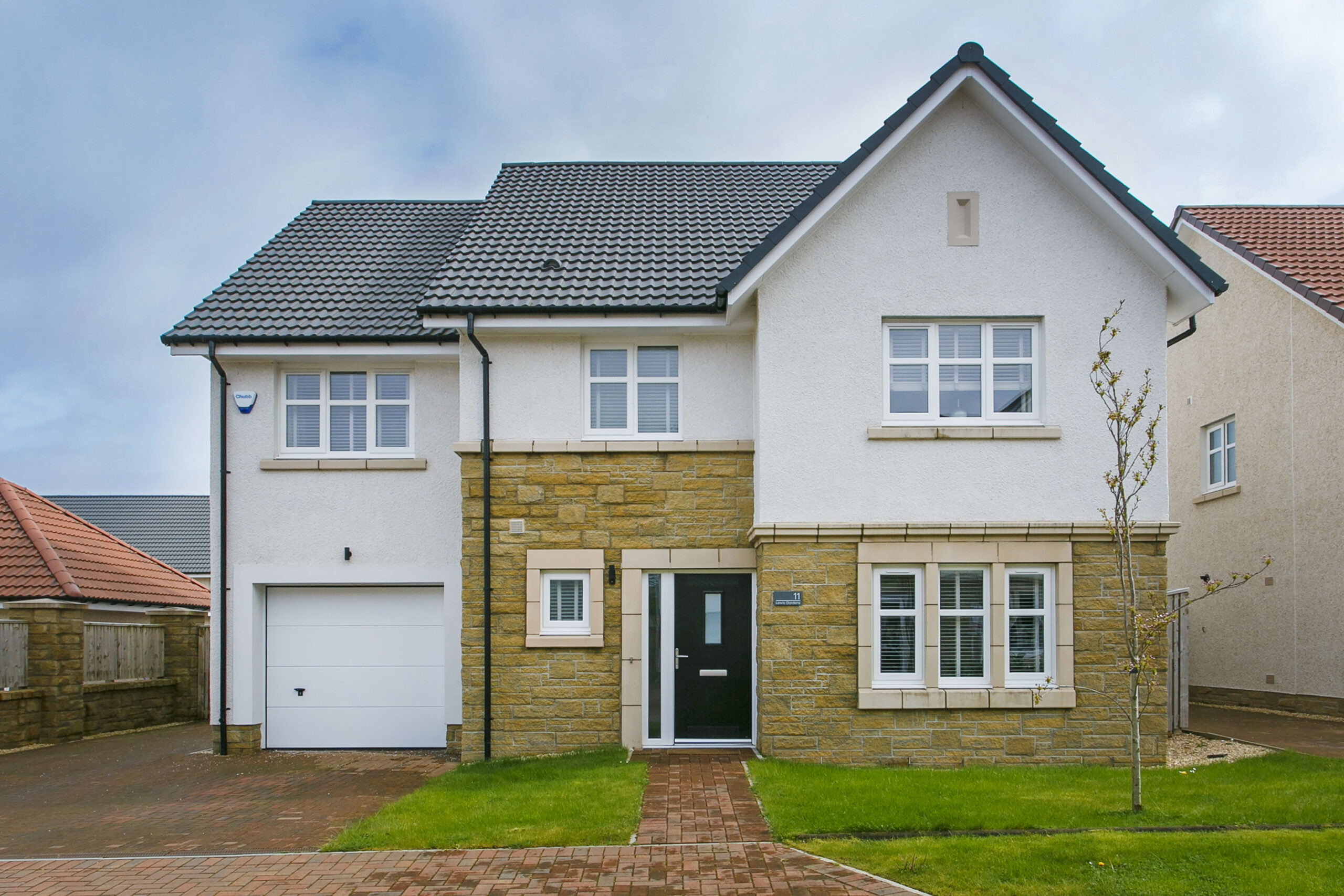 11 Lewis Gardens, Doonfoot, KA7 4GG – Corum Property