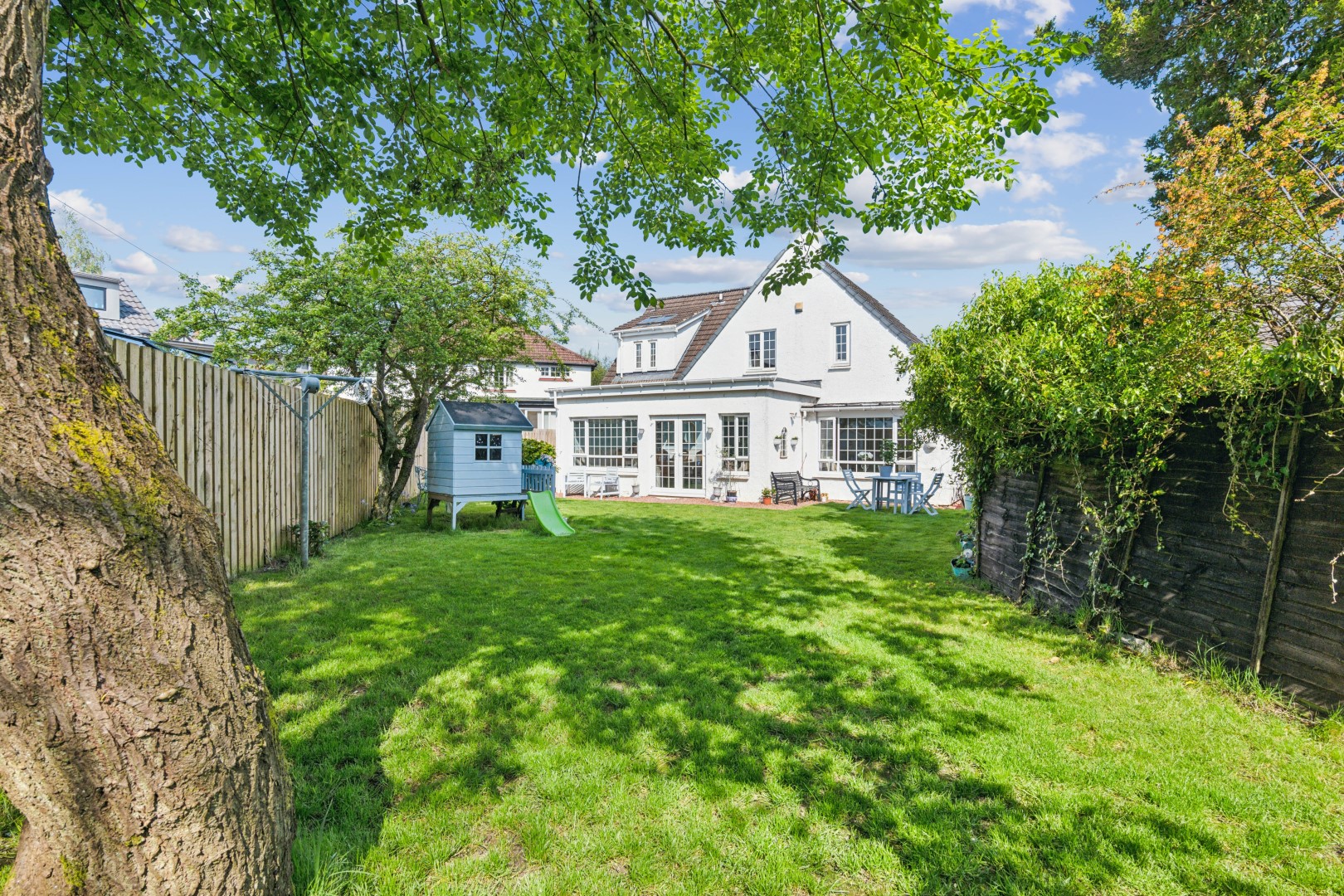 4 Elm Walk, Bearsden, G61 3BQ – Corum Property