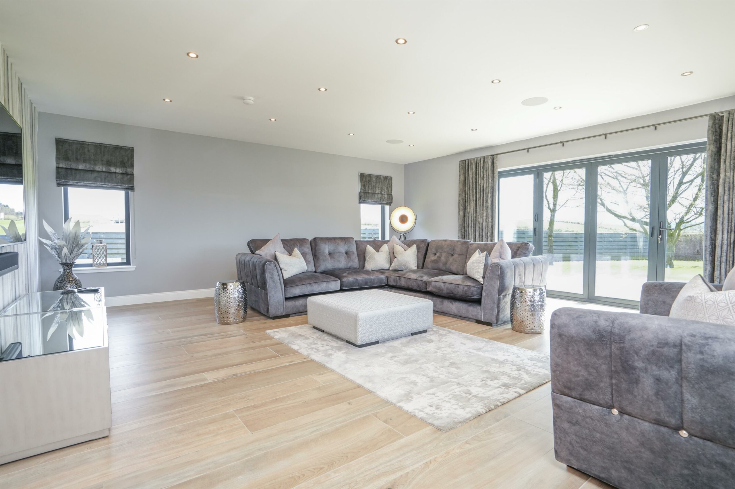 Hallside Rise, Thorntonhall – Corum Property