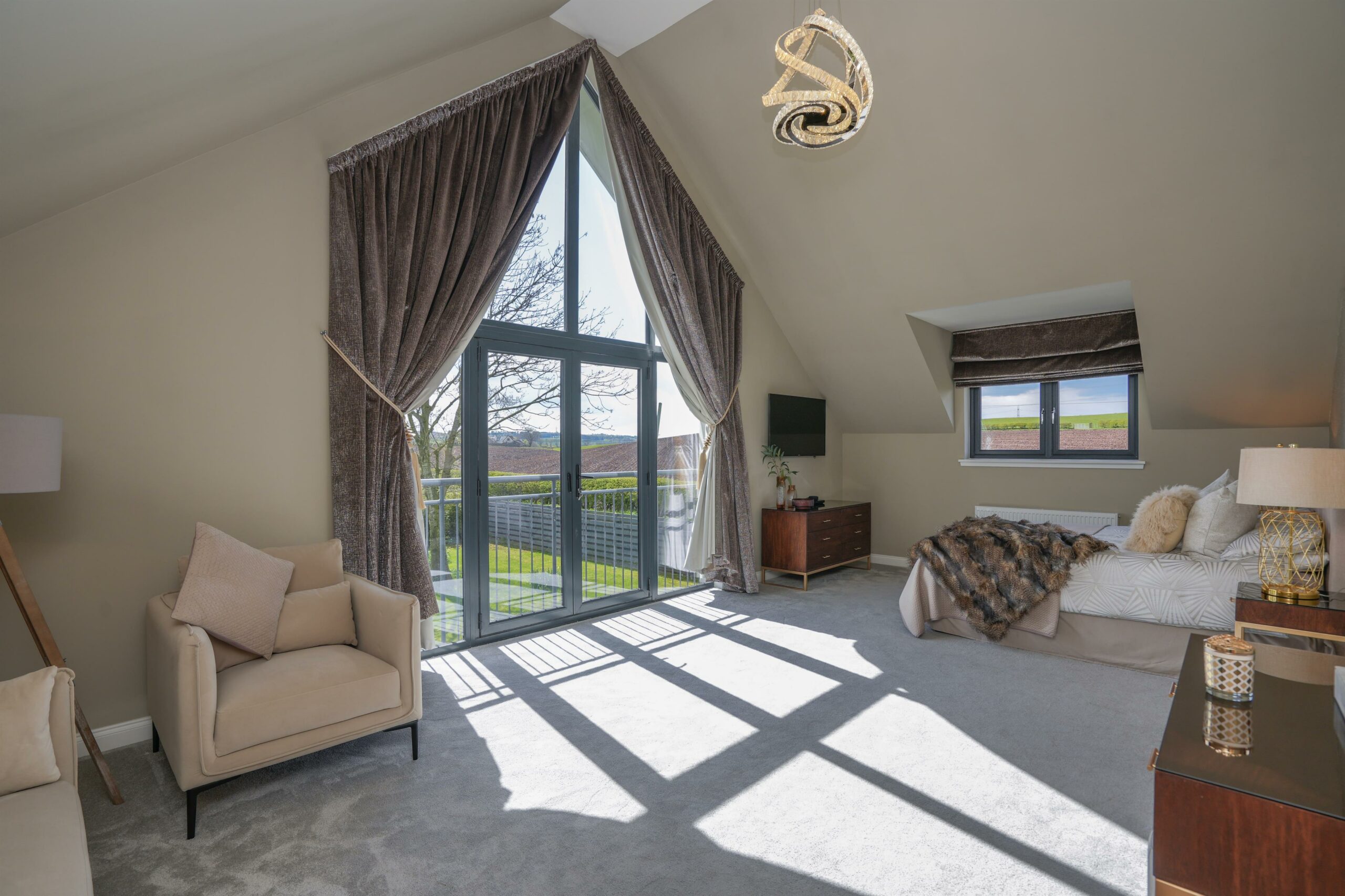 Hallside Rise, Thorntonhall – Corum Property