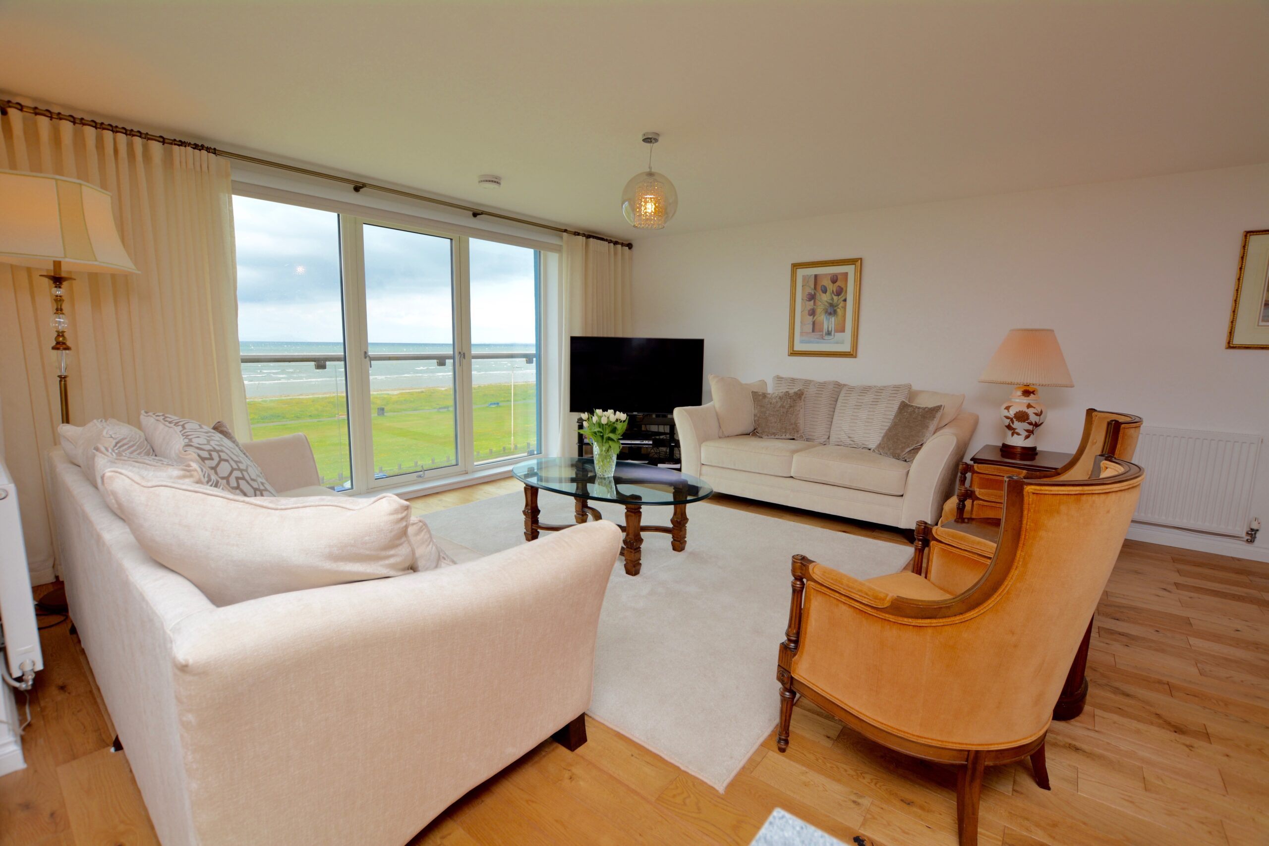 Apt 9, Beach View, Troon, KA10 6XQ – Corum Property