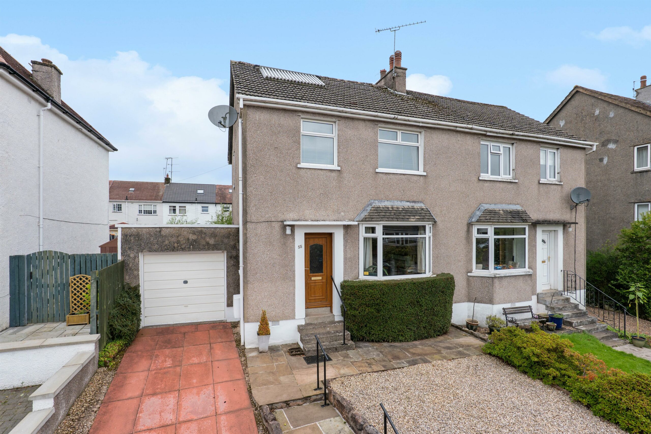 Riverside Road, Waterfoot – Corum Property